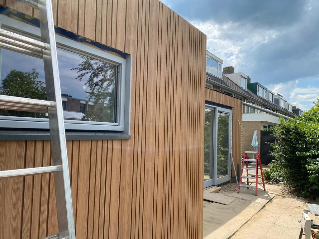 WPC Cladding Stripes Cedar 15x590cm - Single | Verhoeven Tuinhout ...