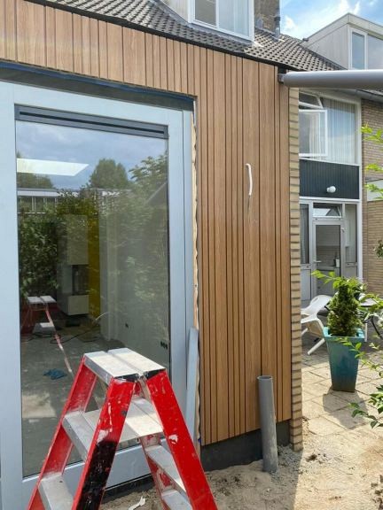WPC Cladding Stripes Cedar 15x590cm - Single | Verhoeven Tuinhout ...